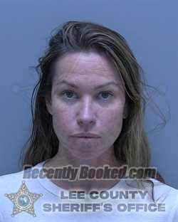 Recent Booking / Mugshot for STEPHANIE JEAN SMART in Lee County, Florida