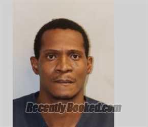 Recent Booking / Mugshot for DERRICK LANELL DAVIS in Leon County, Florida
