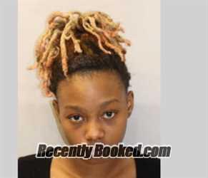 Recent Booking / Mugshot for KAYLA MONIQUE ROBERTS in Leon County, Florida