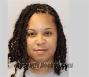 Recent Booking / Mugshot for CIERRA SHANAE THOMPSON in Leon County, Florida