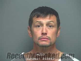 Recent Booking / Mugshot for JONATHAN SIDNEY OSWALD in Montgomery ...