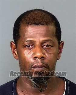Recent Booking / Mugshot for RONALD THOMAS in Manatee County, Florida
