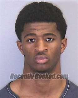 Recent Booking / Mugshot for D'ANDRE WILLIAMS in Manatee County, Florida