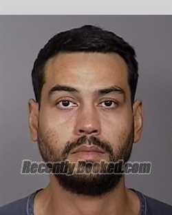 Recent Booking / Mugshot for EFRAIN ENRIQUE ESTRADA RIVERA in Manatee County, Florida