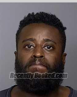Recent Booking / Mugshot for REUBEN LUCAS YOUNG in Manatee County, Florida