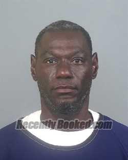 Recent Booking / Mugshot for DEMETRIUS LAMONT REED in Manatee County ...