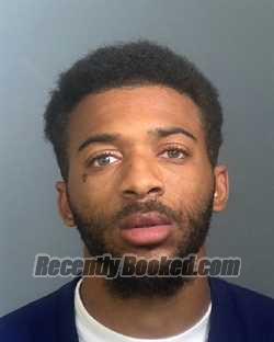 Recent Booking / Mugshot for DEVONTE MARQUIS WALKER in Manatee County ...
