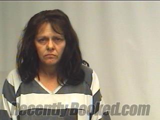 Recent Booking / Mugshot for JACKIE RENAE PERKINS GILBERT in Red River ...
