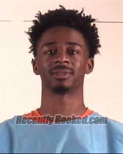 Recent Booking / Mugshot for MICHAEL MOORE in Tarrant County, Texas