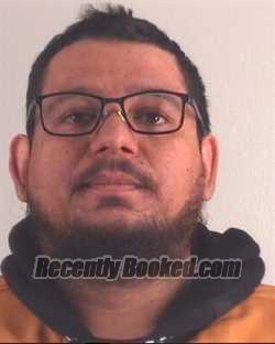 Recent Booking / Mugshot for ROBERTO AGUILAR in Tarrant County, Texas