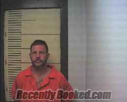 Recent Booking / Mugshot for DONALD CHRIS HANDLIN in Van Zandt County ...