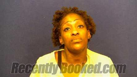 Recent Booking / Mugshot for Latiska Monique Farrington in Victoria ...