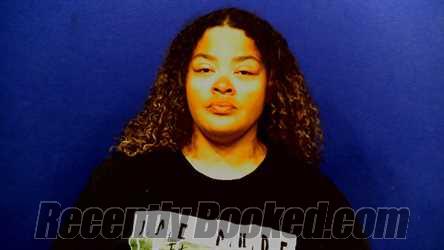 Recent Booking / Mugshot for Savannah Michelle Perales in Victoria ...