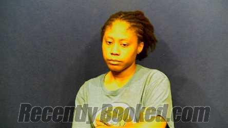 Recent Booking / Mugshot for Shannell Lydia Tindall in Victoria County ...