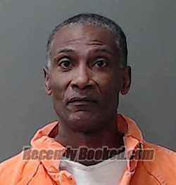 Recent Booking / Mugshot for Donell Maurice Hubbard in Waller County, Texas