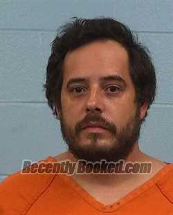 Recent Booking / Mugshot for Justin Wayne Gilstrap in Williamson County ...