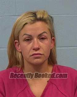 Recent Booking / Mugshot for Taylor Renee Akin in Williamson County, Texas