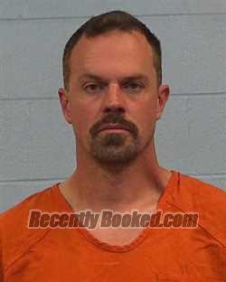 Recent Booking / Mugshot for Eric Scott Mortensen in Williamson County ...