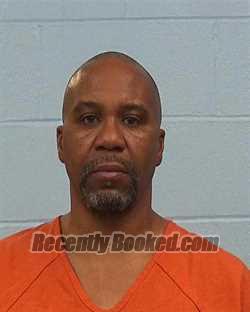 Recent Booking / Mugshot for Derrick Lavelle Mack in Williamson County ...