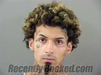 Recent Booking / Mugshot for DEVAUN ONIEL CURRIE in Wise County, Texas