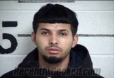 Recent Booking / Mugshot for WALTER JOSE MONTEJO CALDERON in Chase ...