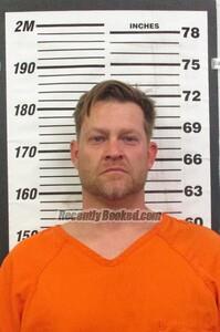 Recent Booking / Mugshot for Brandon Todd Gravitt in Cherokee County, Kansas