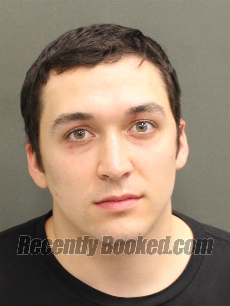 Recent Booking / Mugshot for GAVIN JACOB WHITWELL in Orange County, Florida