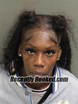 Recent Booking / Mugshot for AMBER SHINICE DOZIER in Orange County, Florida