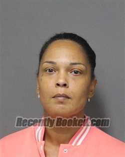 Recent Booking / Mugshot for DEVONNE MARLETT JOHNSON in Orange County ...