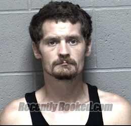 Recent Booking / Mugshot for TRAVIS RYAN RIDER in Crawford County, Kansas