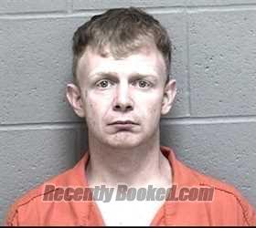 Recent Booking / Mugshot for TRAVIS BLAKE CONNESS in Crawford County ...