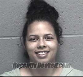 Recent Booking / Mugshot for SKYRA ALEECE YATES in Crawford County, Kansas