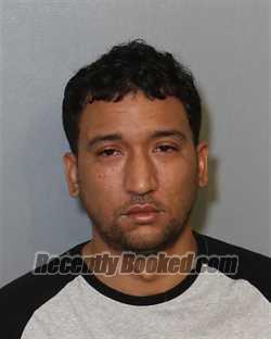 Recent Booking / Mugshot for JONATHAN PAGAN-CRUZ in Osceola County, Florida