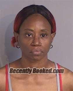 Recent Booking / Mugshot for LISA LATONIA RHODES in Osceola County, Florida