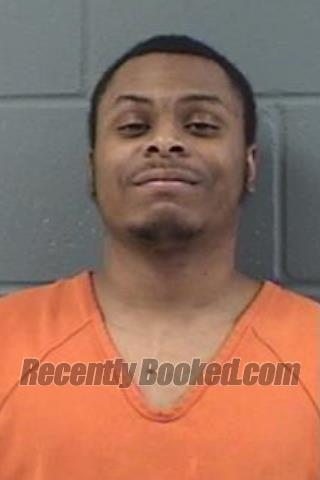 Recent Booking / Mugshot for DONTE JORDAN SYLVESTER in Geary County, Kansas