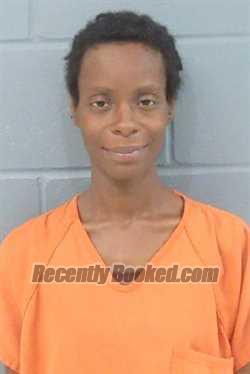 Recent Booking / Mugshot for JANESE LYNAE DUNCAN in Geary County, Kansas