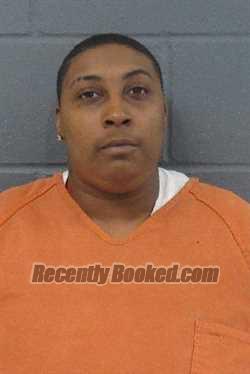 Recent Booking / Mugshot for BRIONCA SIMONE CROMWELL in Geary County ...
