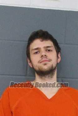 Recent Booking / Mugshot for CHRISTOPHER JAMES HEWITT in Geary County ...