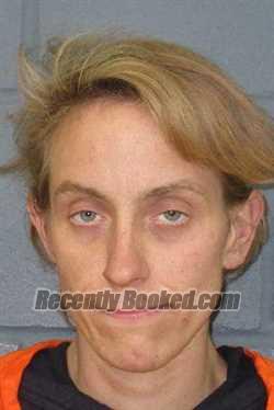 Recent Booking / Mugshot for ROBIN DANIELLE BOND in Geary County, Kansas