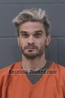 Recent Booking / Mugshot for MATTHEW ALBERT MAY in Geary County, Kansas