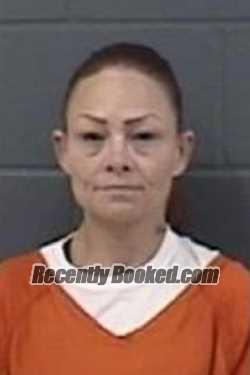 Recent Booking / Mugshot for DANIELLE RAE JONES in Geary County, Kansas