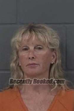 Recent Booking / Mugshot for GWYN MUTO in Geary County, Kansas