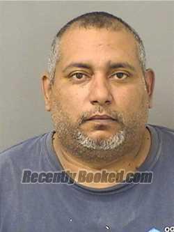 Recent Booking / Mugshot for JOEL R RODRIGUEZ in Palm Beach County, Florida
