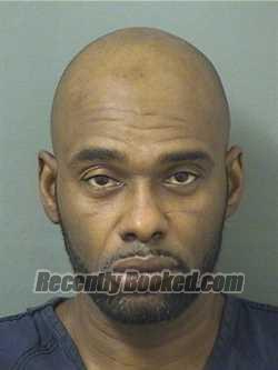 Recent Booking / Mugshot for MARCUS ANTHONY STRACHAN in Palm Beach ...