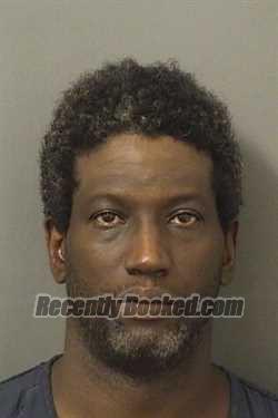 Recent Booking / Mugshot for TODDRICK JERMAINE SPENCER in Palm Beach ...