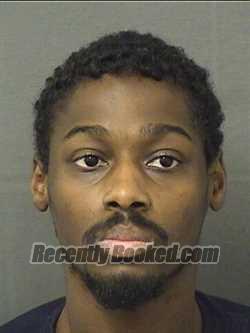 Recent Booking / Mugshot for MARIO DEVONTE SIMMONS in Palm Beach County, Florida