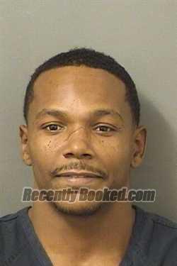 Recent Booking / Mugshot for DRAKE ISAIAH DARRIUS in Palm Beach County ...