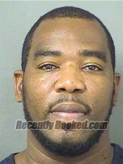 Recent Booking / Mugshot for ROBERT LEE HYMES in Palm Beach County, Florida
