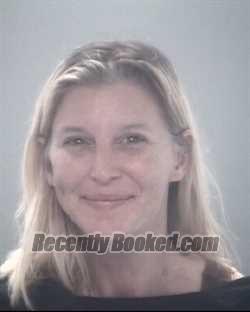 Recent Booking / Mugshot for AMANDA ALICIA ADAMS in Pasco County, Florida