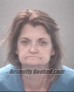Recent Booking / Mugshot for SUZANNE MARIE MEADE in Pasco County, Florida